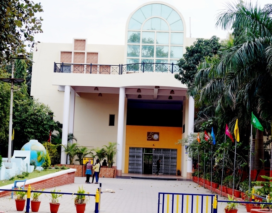 iips.Academics